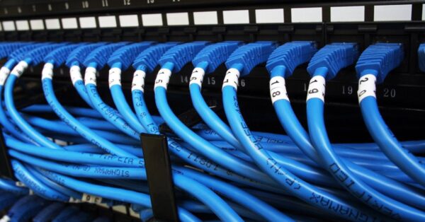 4 Tips for Efficiently Labeling Data Center Cables | AMCO Guide