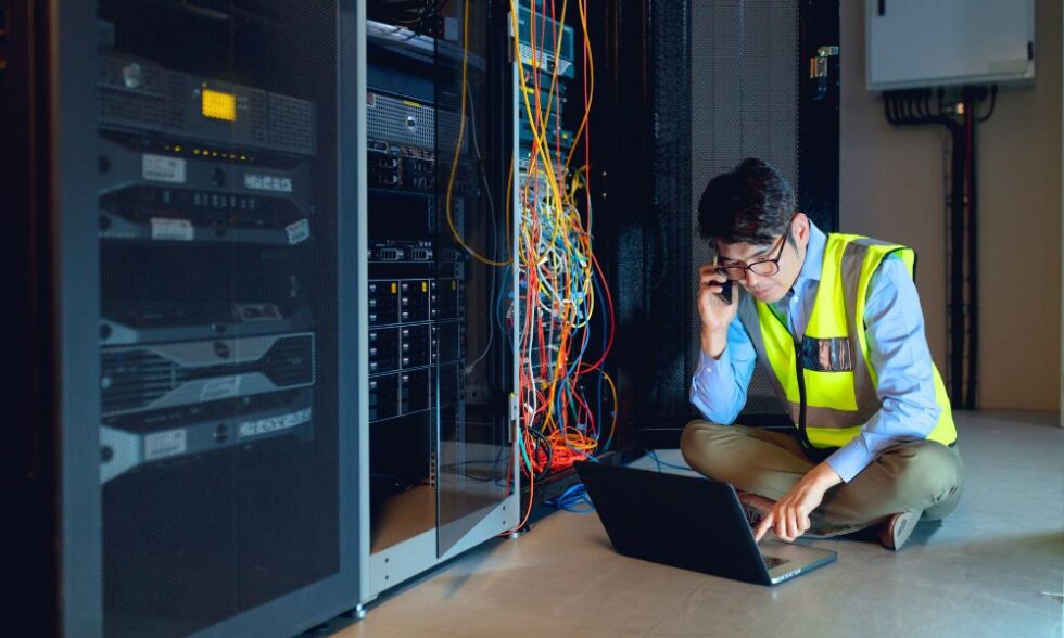 How To Calculate Your Average Server Rack Power Consumption - AMCO Enclosures